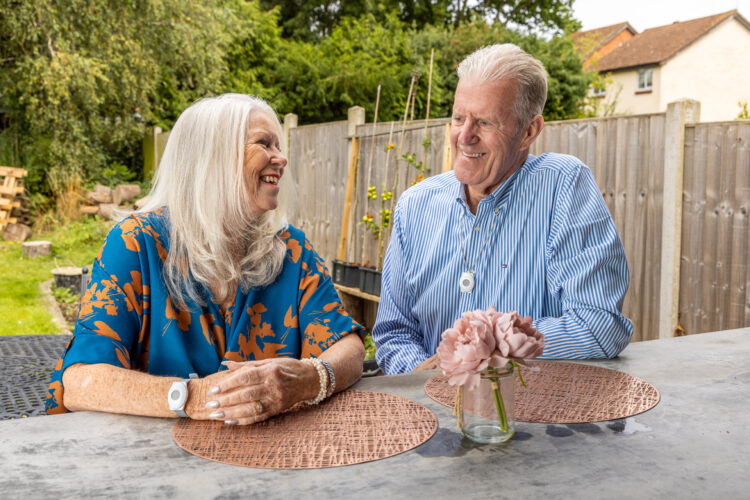 Personal Alarms for the Elderly | Red Button Telecare